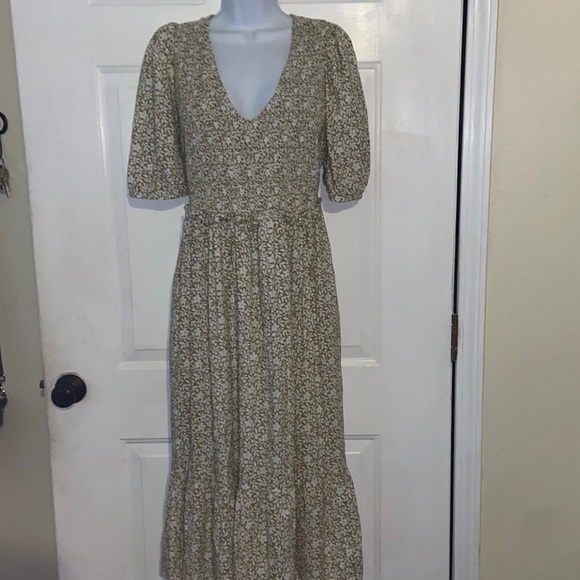 Universal Thread | Dresses | Universal Thread Smock Dress | Poshmark